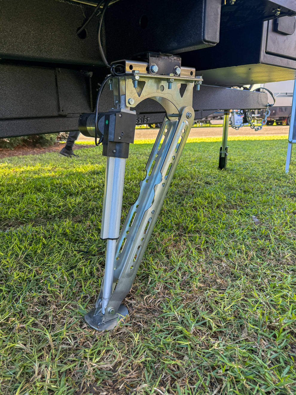 Electric Stabilizer Legs – BreakFree RV